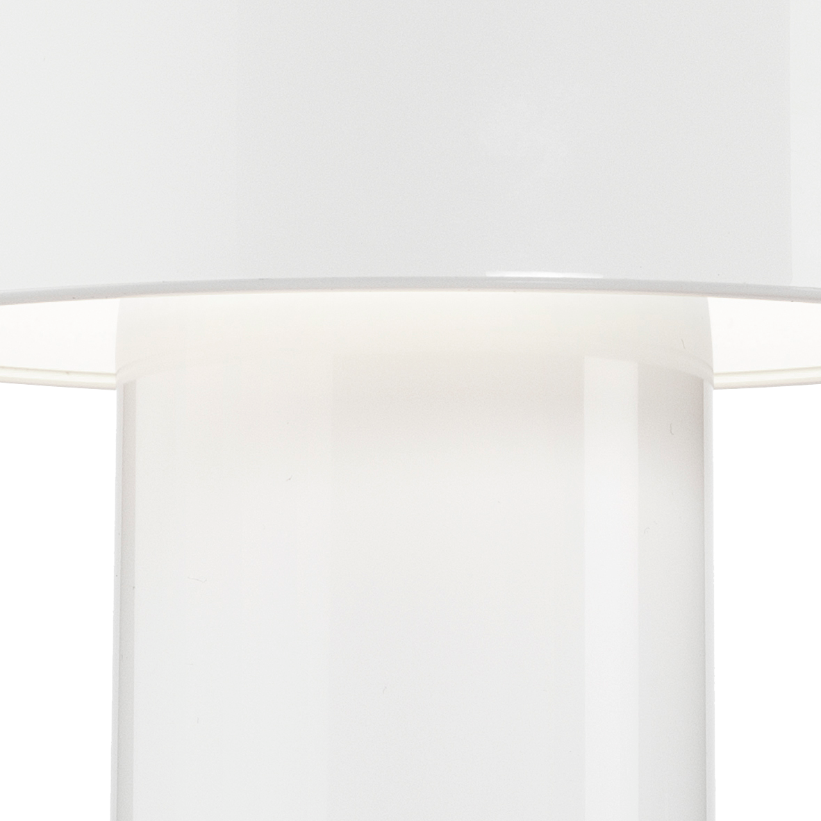 78269 FLOS BELLHOP TABLE LAMP – areastore.com